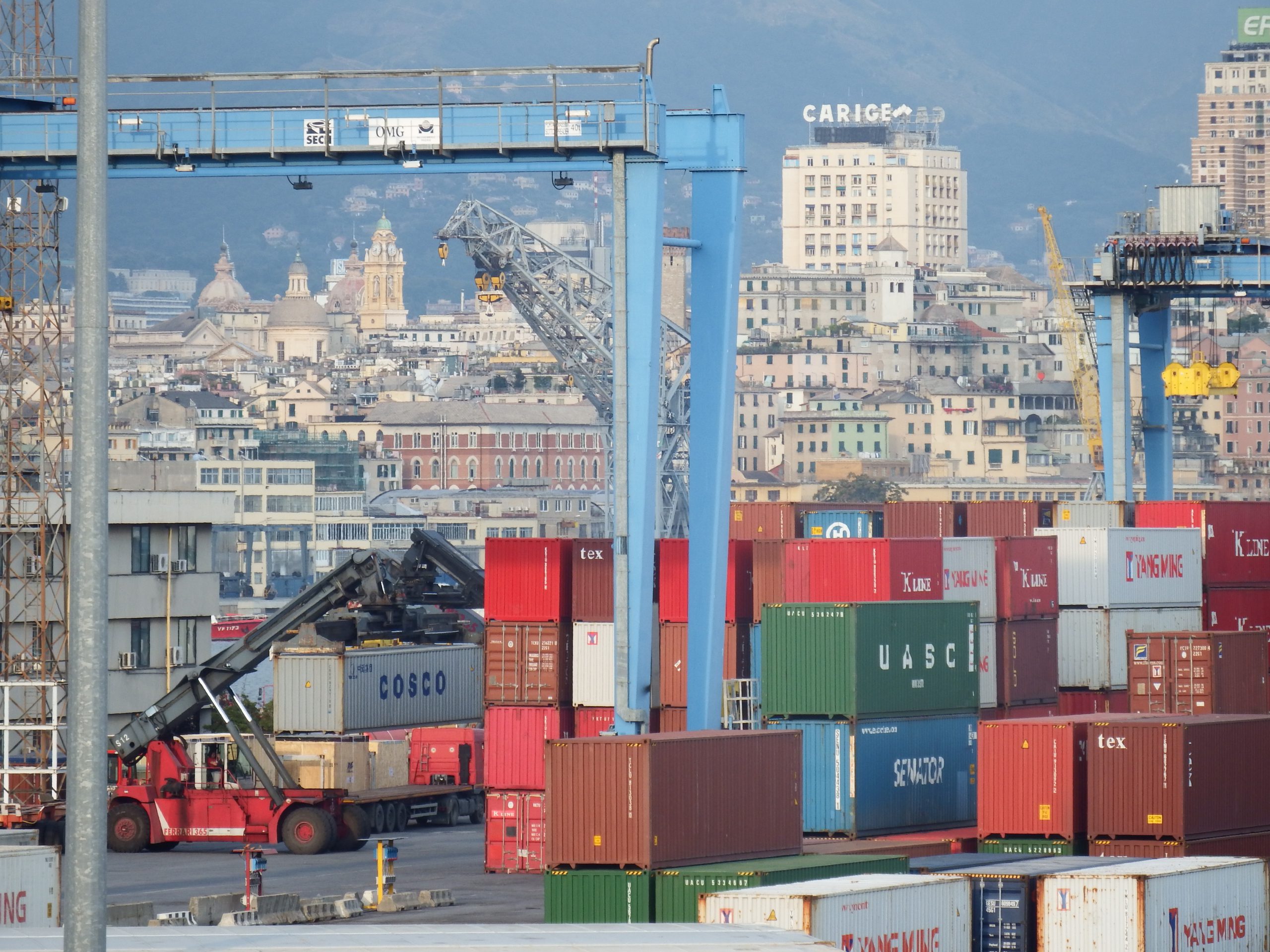 Porto di Genova, boom di movimentazioni merci nel 2021 (+10,3%)