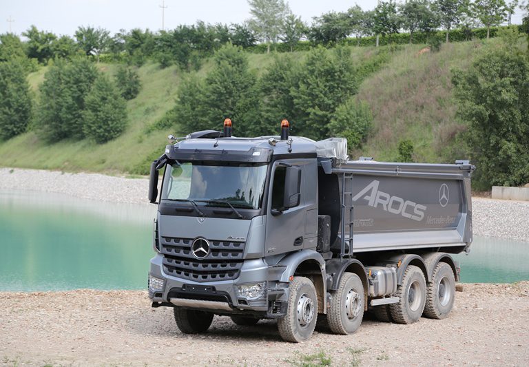 Mercedes Arocs 4148 K, l'eleganza al lavoro | Vado e Torno Web