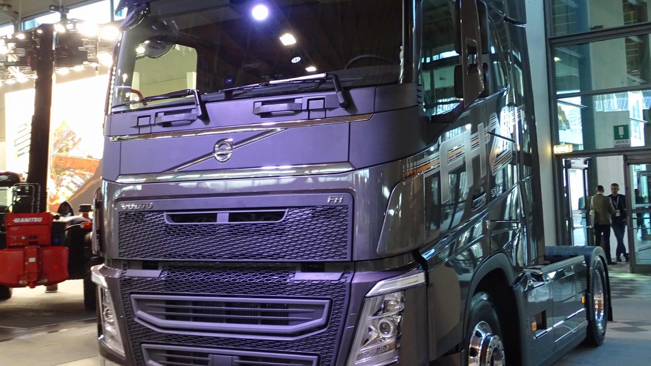 Giornata della Sicurezza Stradale: Volvo rilancia il Progetto 'Stop ...