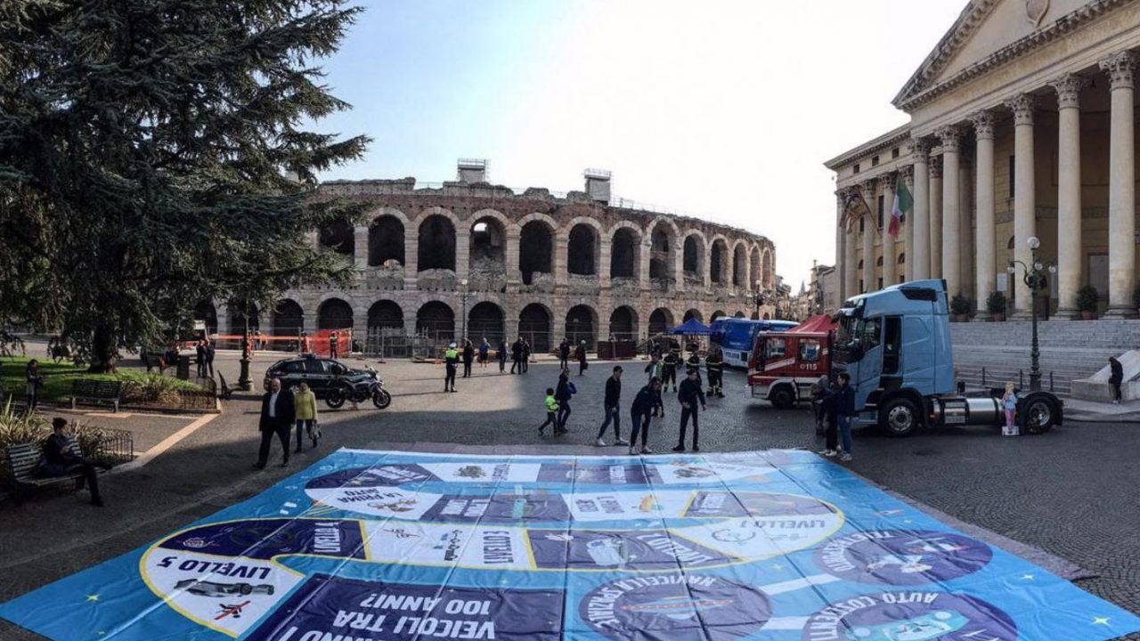 Da Verona il tour Stop, Look, Wave di Volvo Trucks | Vado e Torno Web