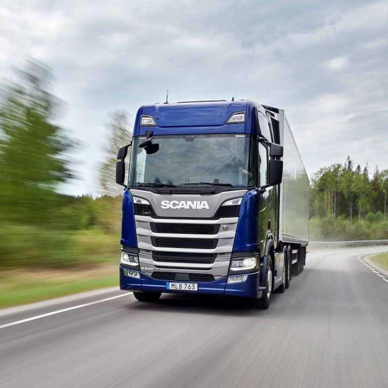 Scania punta alla sicurezza con il sistema di rilevamento laterale ADAS
