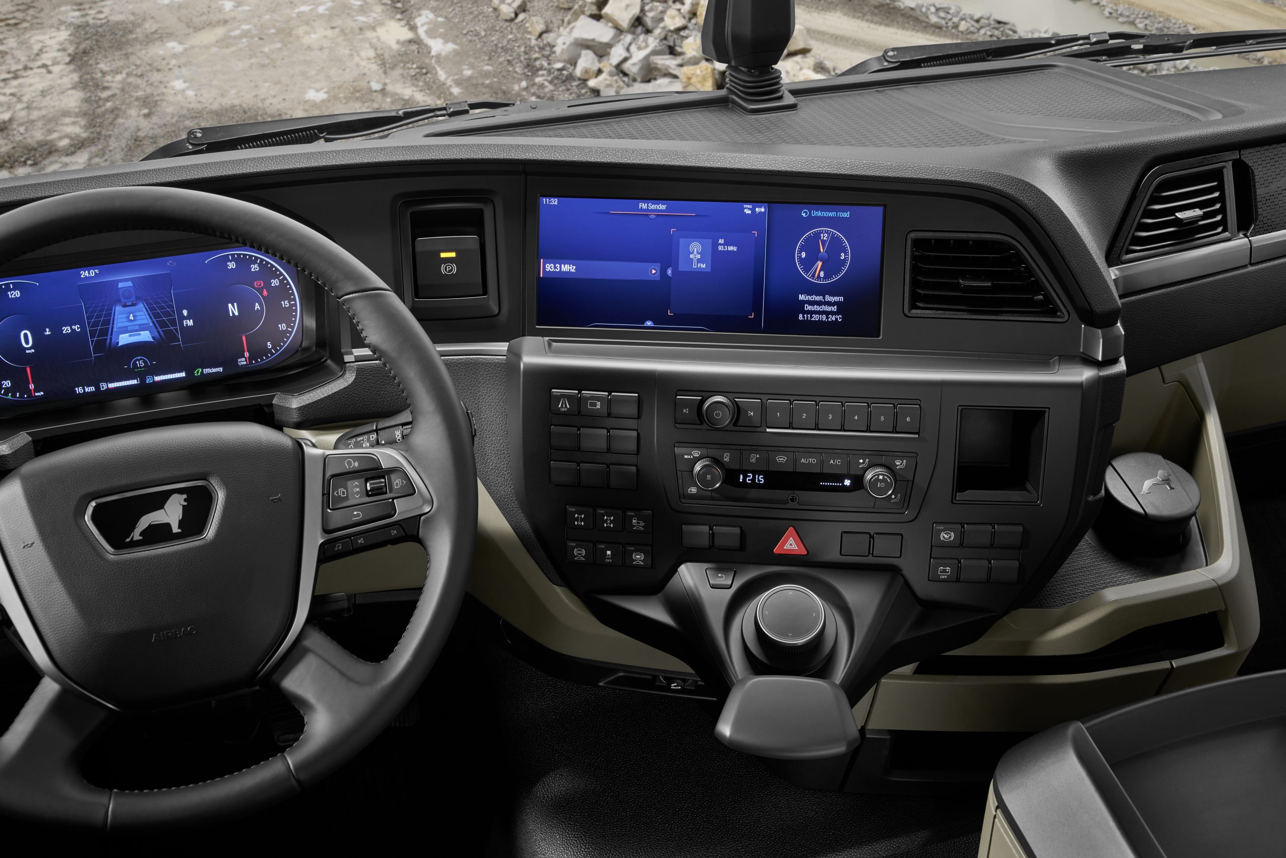 Nuovo MAN TG: abitacolo, cambio e display della nuova generazione