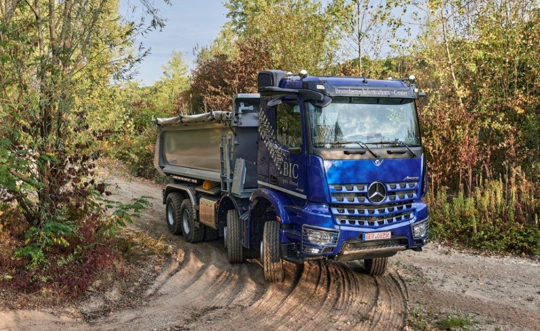 Arocs 3745 autocarro mezzo d'opera cava cantiere