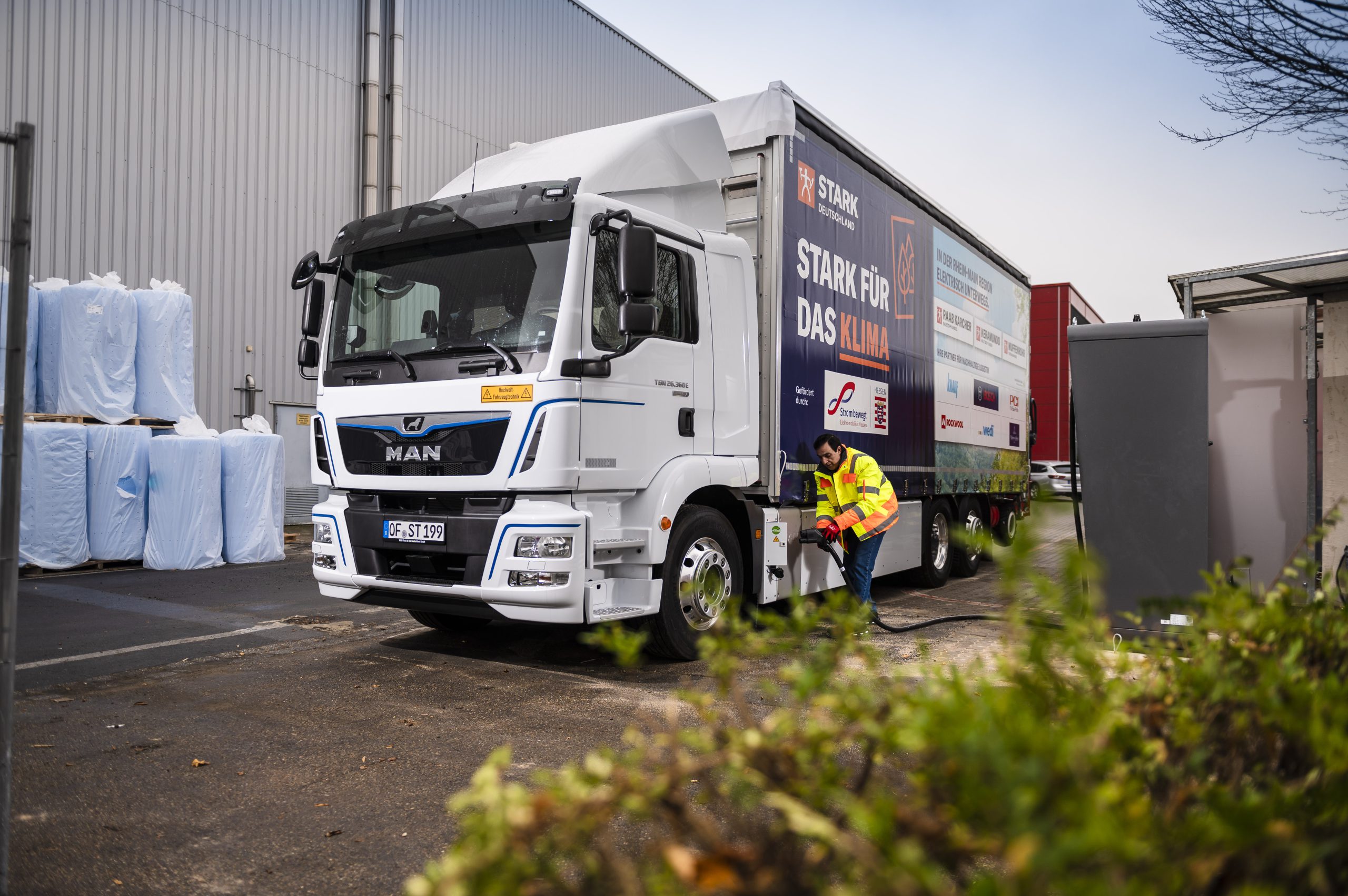 MAN eTGM , immatricolato il primo camion elettrico per trasporti edili