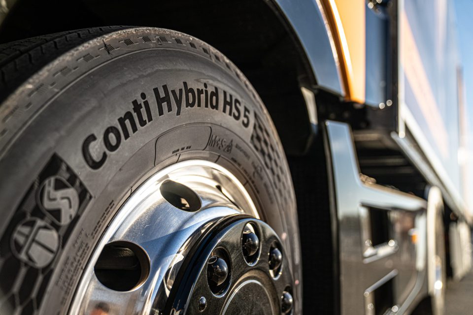 Conti Hybrid 5 e Van Contact A/S Ultra: Continental in vena di (grandi ...