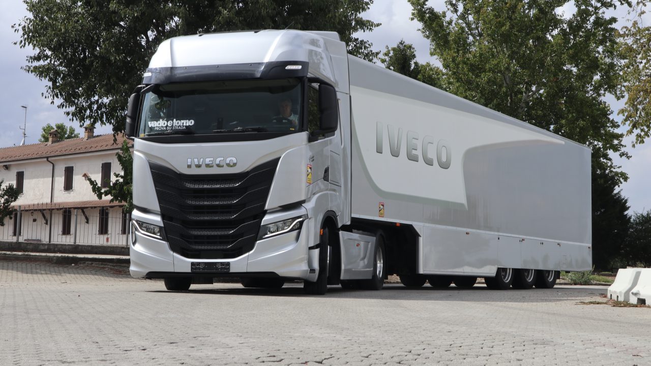 Il nostro esclusivo Supertest dell'IVECO S-WAY 490