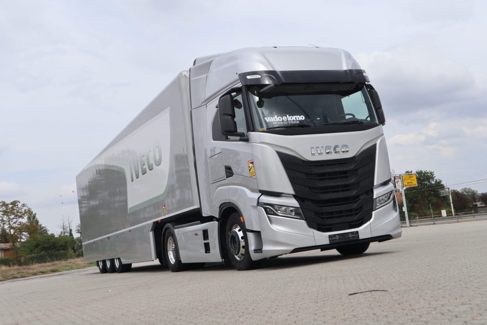 Supertest 500 km: l'IVECO S-WAY 490 si guadagna il podio