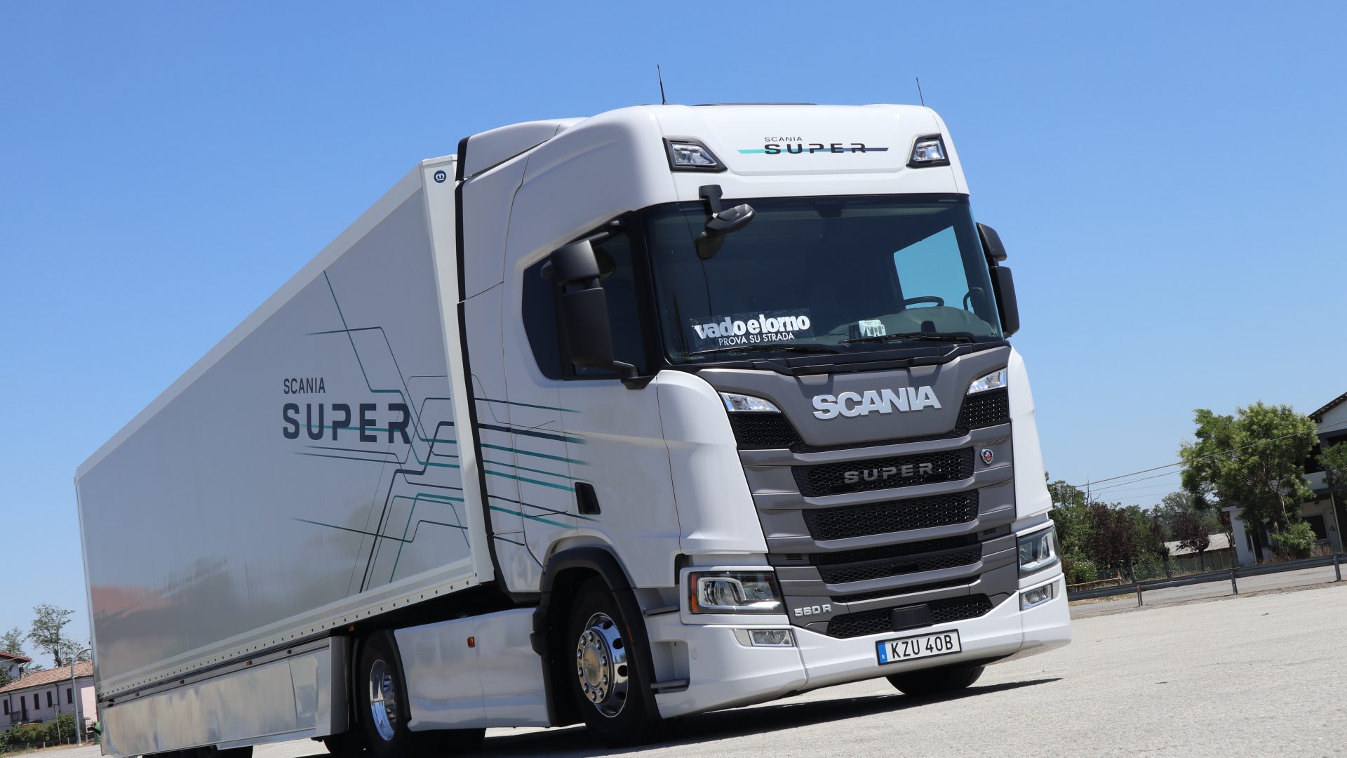 Supertest 500 km: per lo Scania 560 R Super una prova di classe