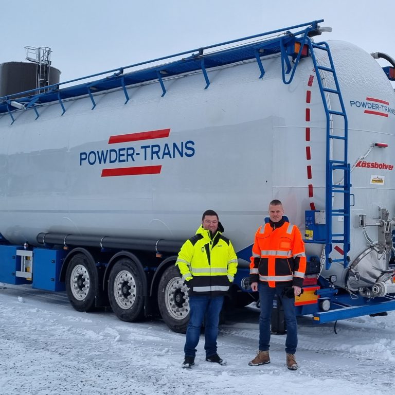 Il silo ribaltabile K.SSK 90 di Kässbohrer all'operatore scandinavo ...