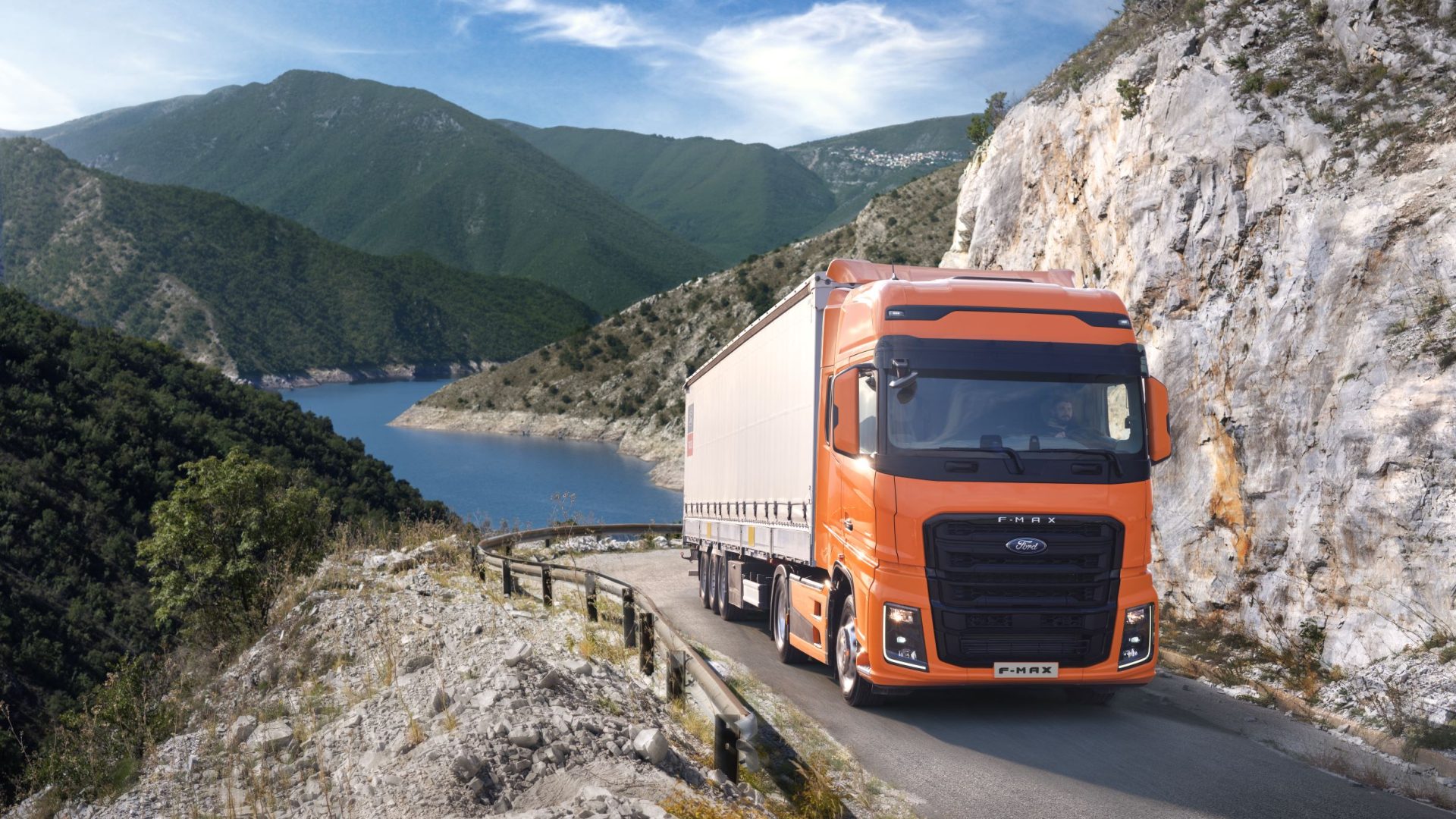 Ford Trucks sviluppa con Ballard il primo camion F-MAX a propulsione ...