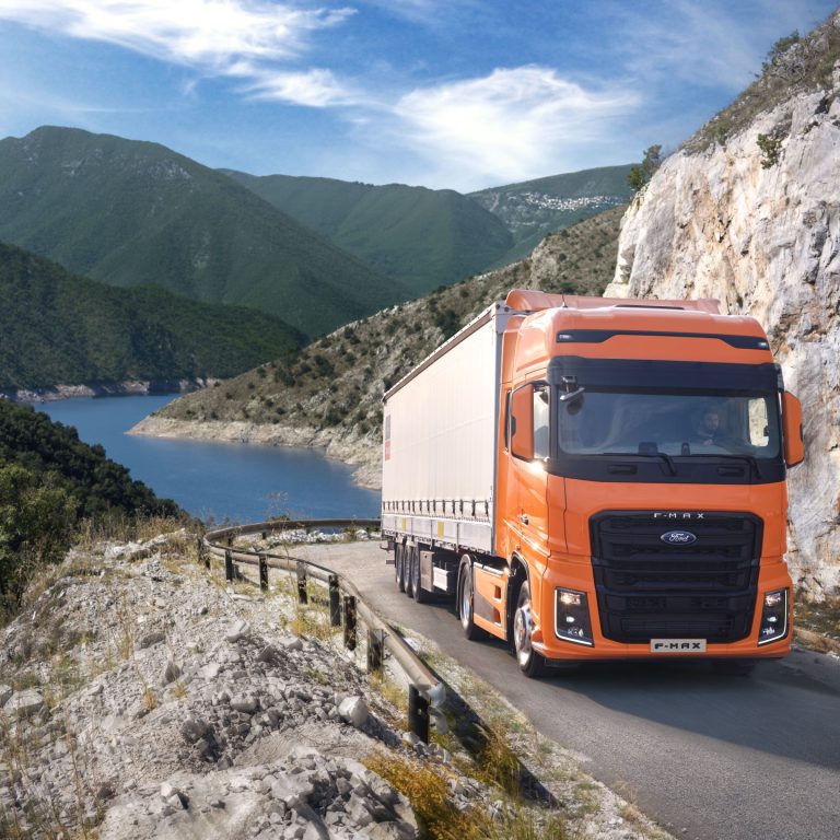 Ford Trucks sviluppa con Ballard il primo camion F-MAX a propulsione ...
