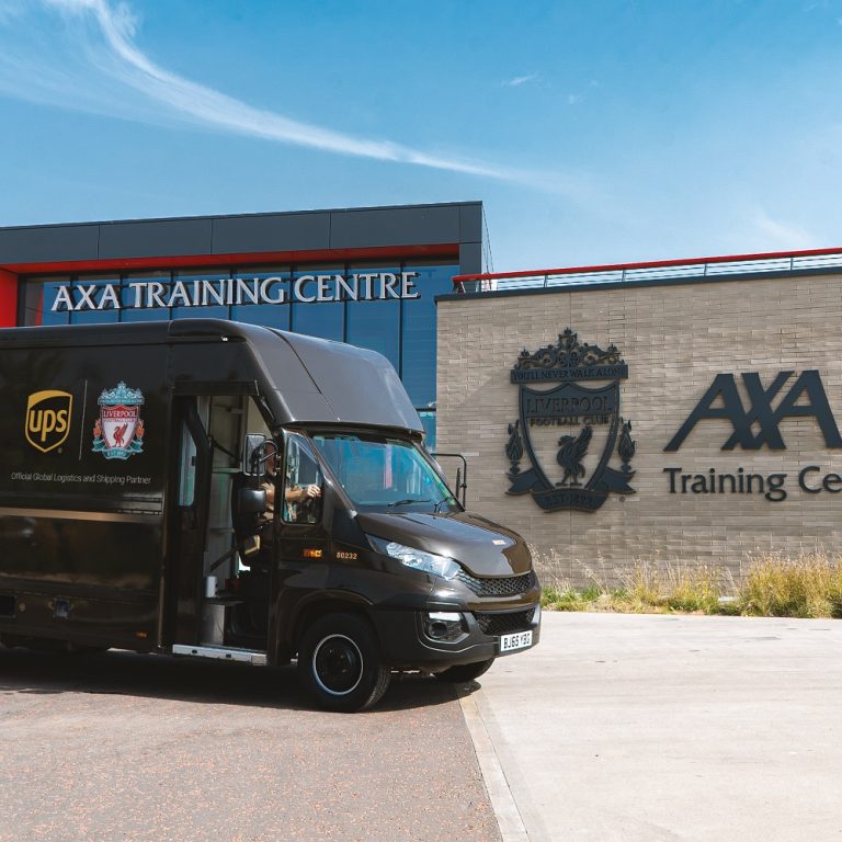 UPS diventa partner del Liverpool Football Club per la logistica | Vado ...