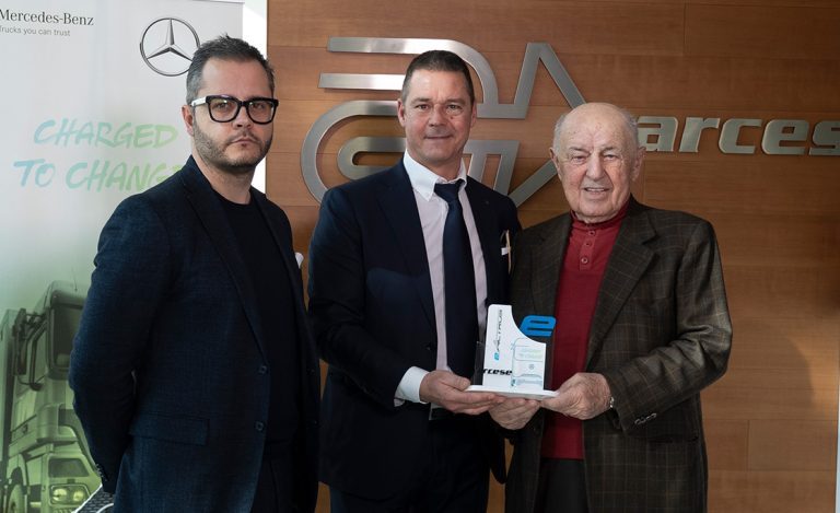 Il Gruppo Arcese acquista il Mercedes-Benz eActros 600 | Vado e Torno Web